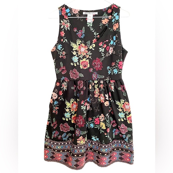 American Rag | Dresses | American Rag Cie Young Womens Floral Black ...